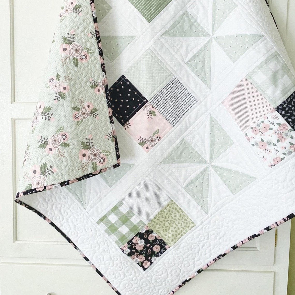20 Charming Gender-Neutral Baby Quilt Patterns