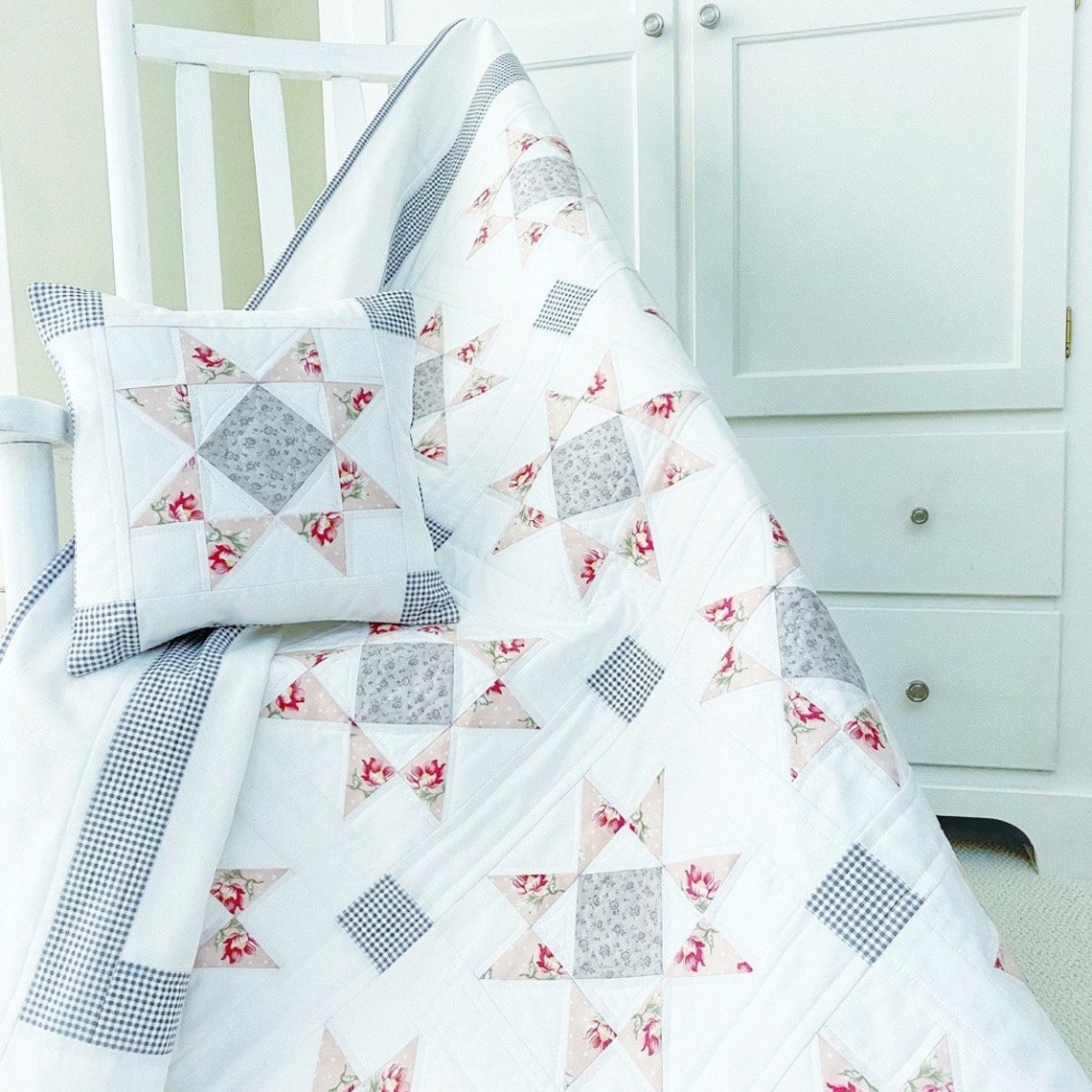 20 Charming Gender-Neutral Baby Quilt Patterns