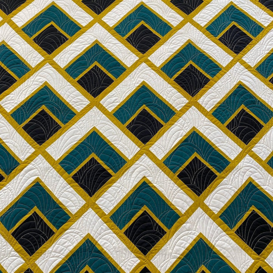 20 Unique Geometric Quilt Patterns for 2025