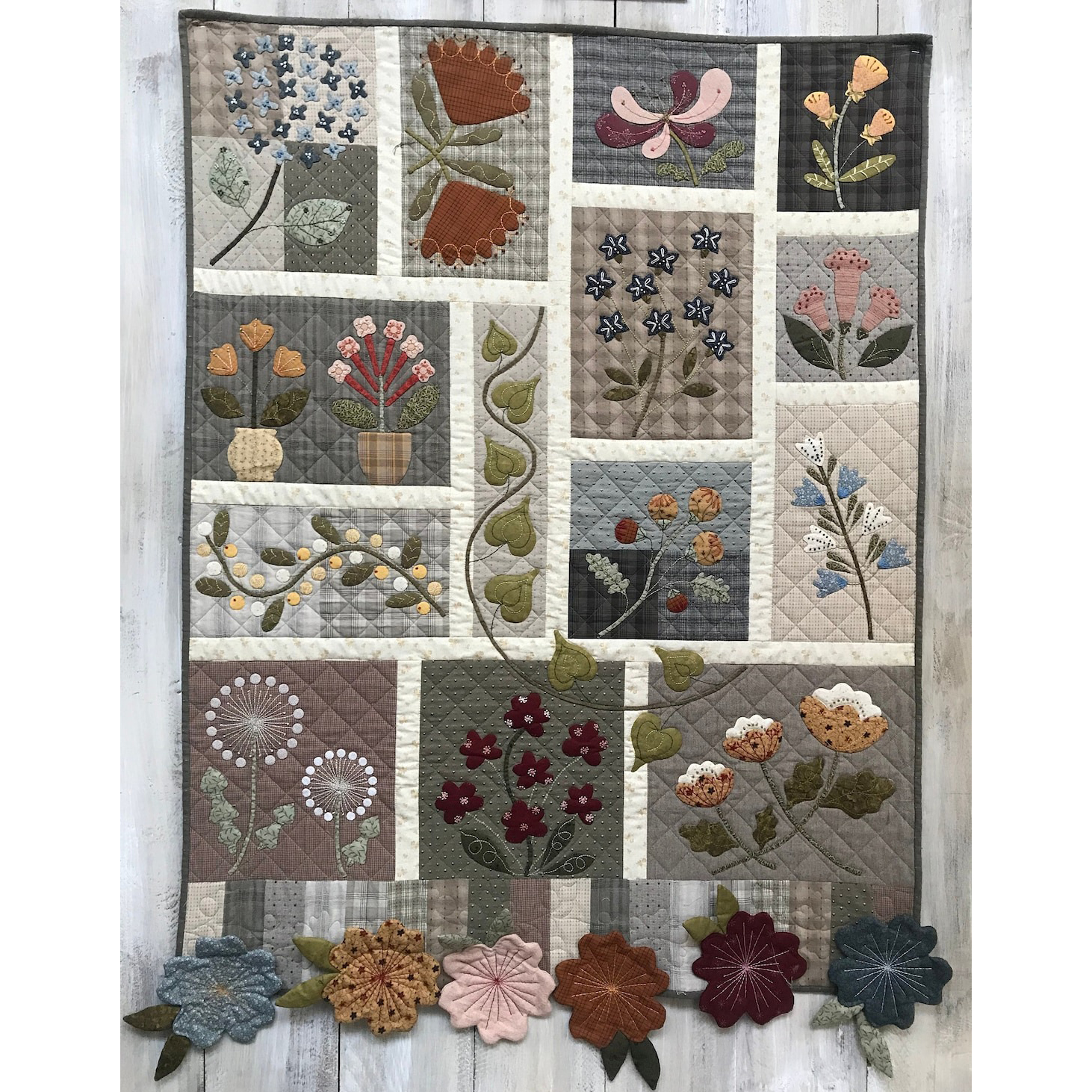 The 20 Most Popular Flower Quilt Pattern of 2025