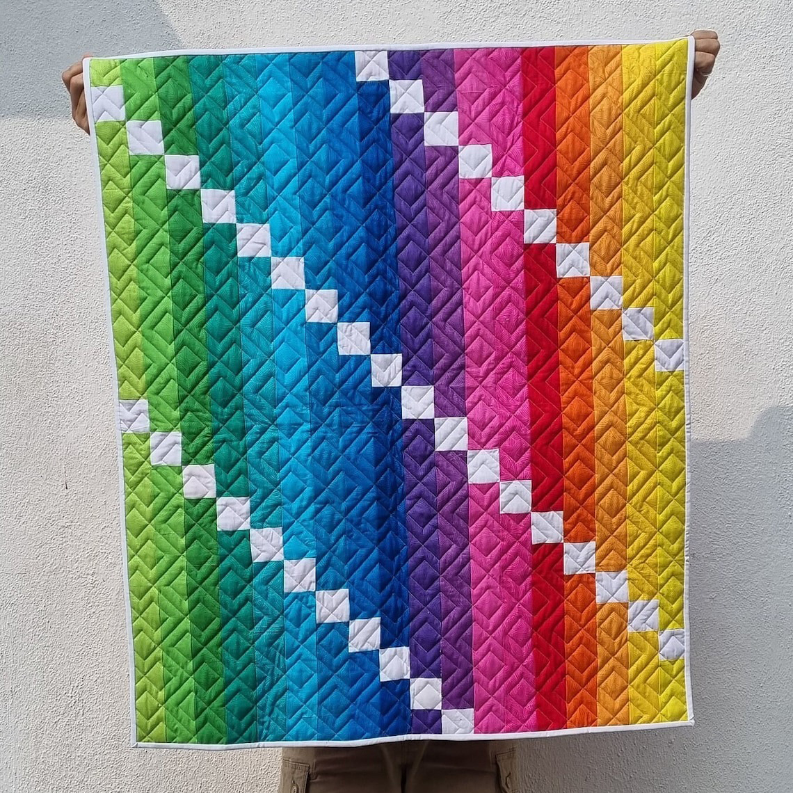 20 Beautiful Rainbow Quilt Patterns