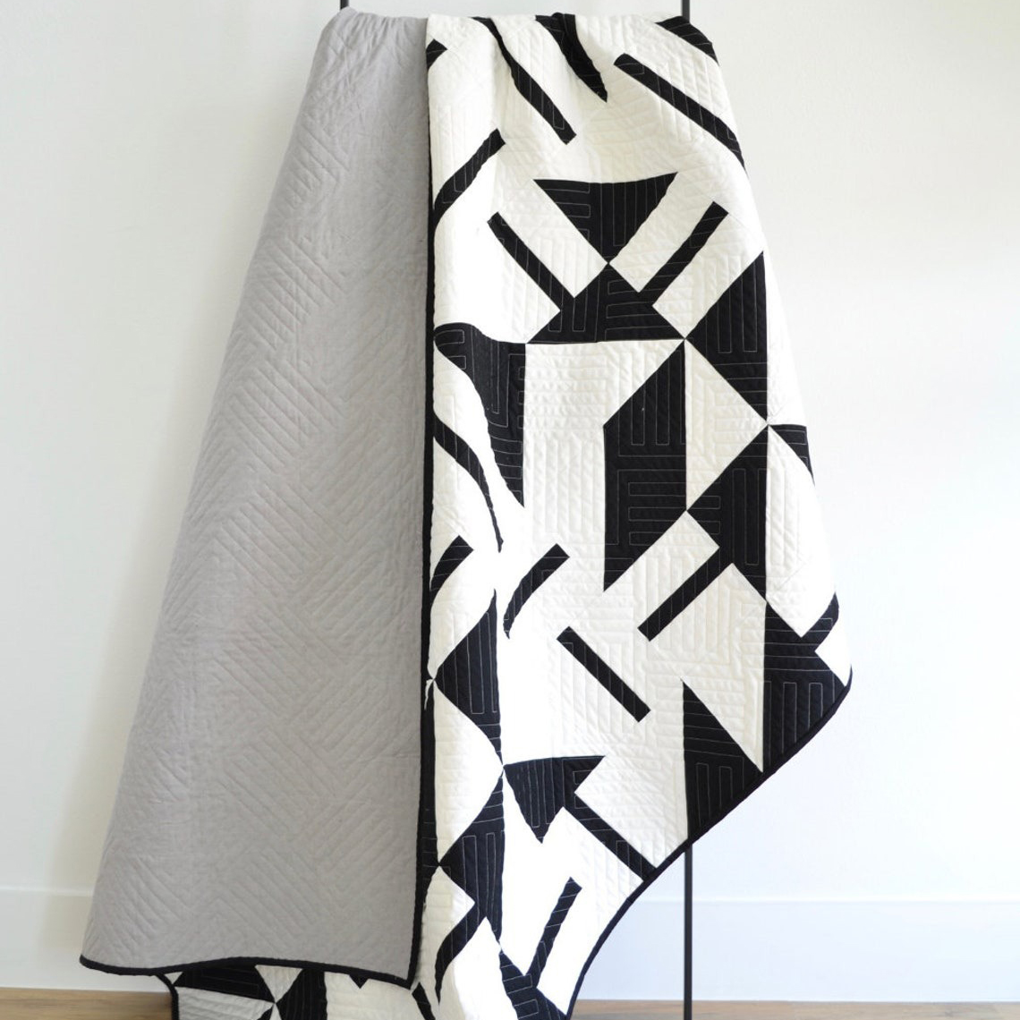 20 Most Two-Color Quilt Pattern Models of 2025