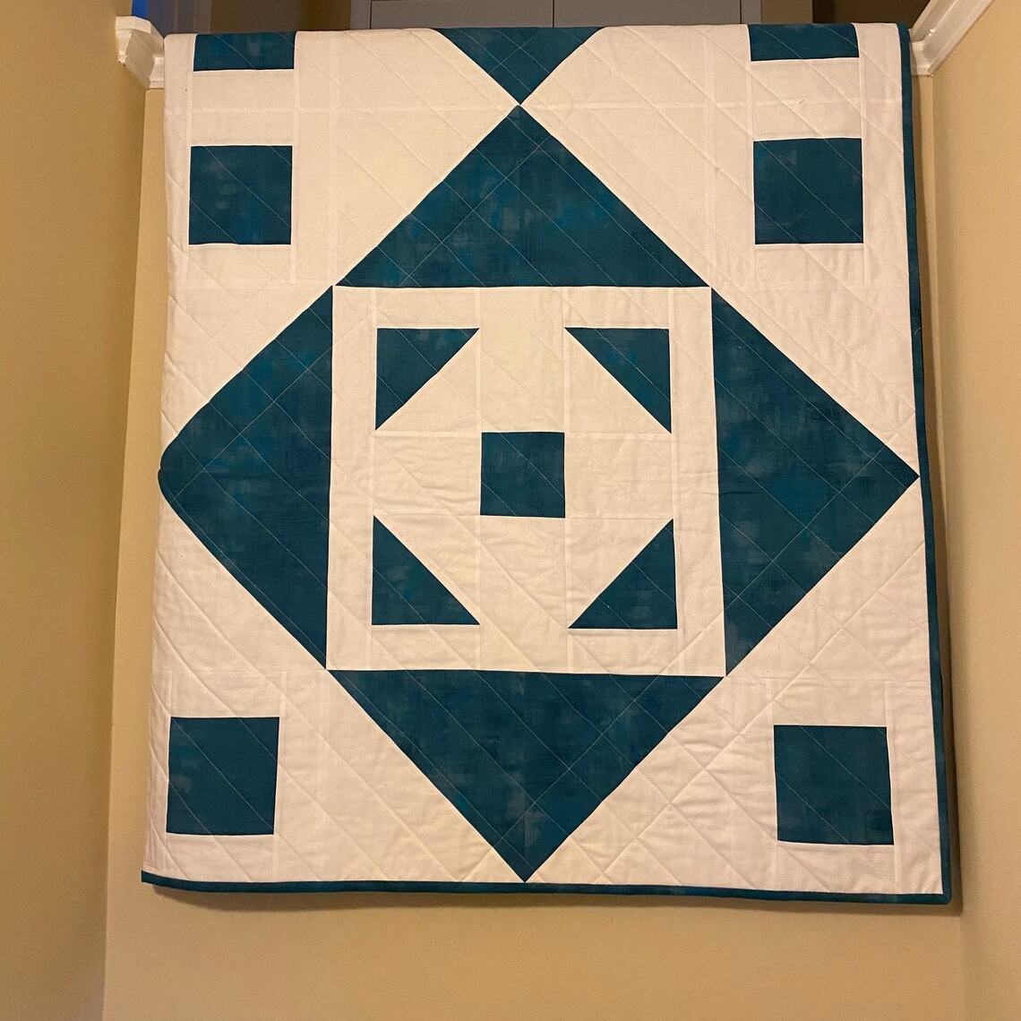 20 Most Two-Color Quilt Pattern Models of 2025